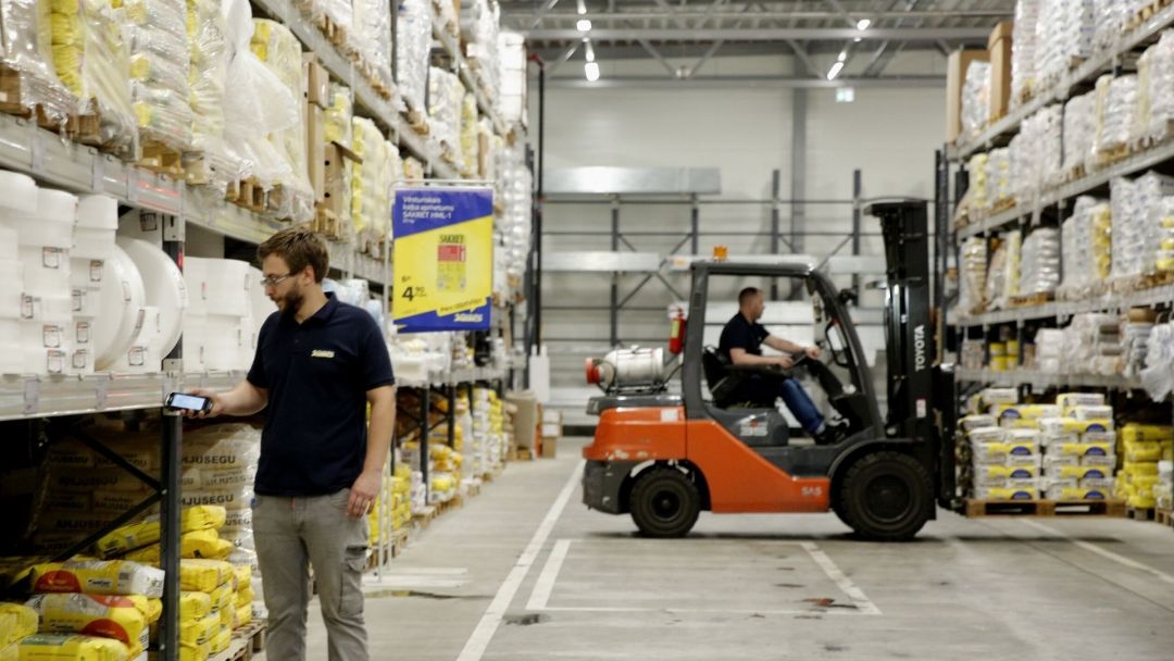 Warehouse management with Business Central and ELVA expertise